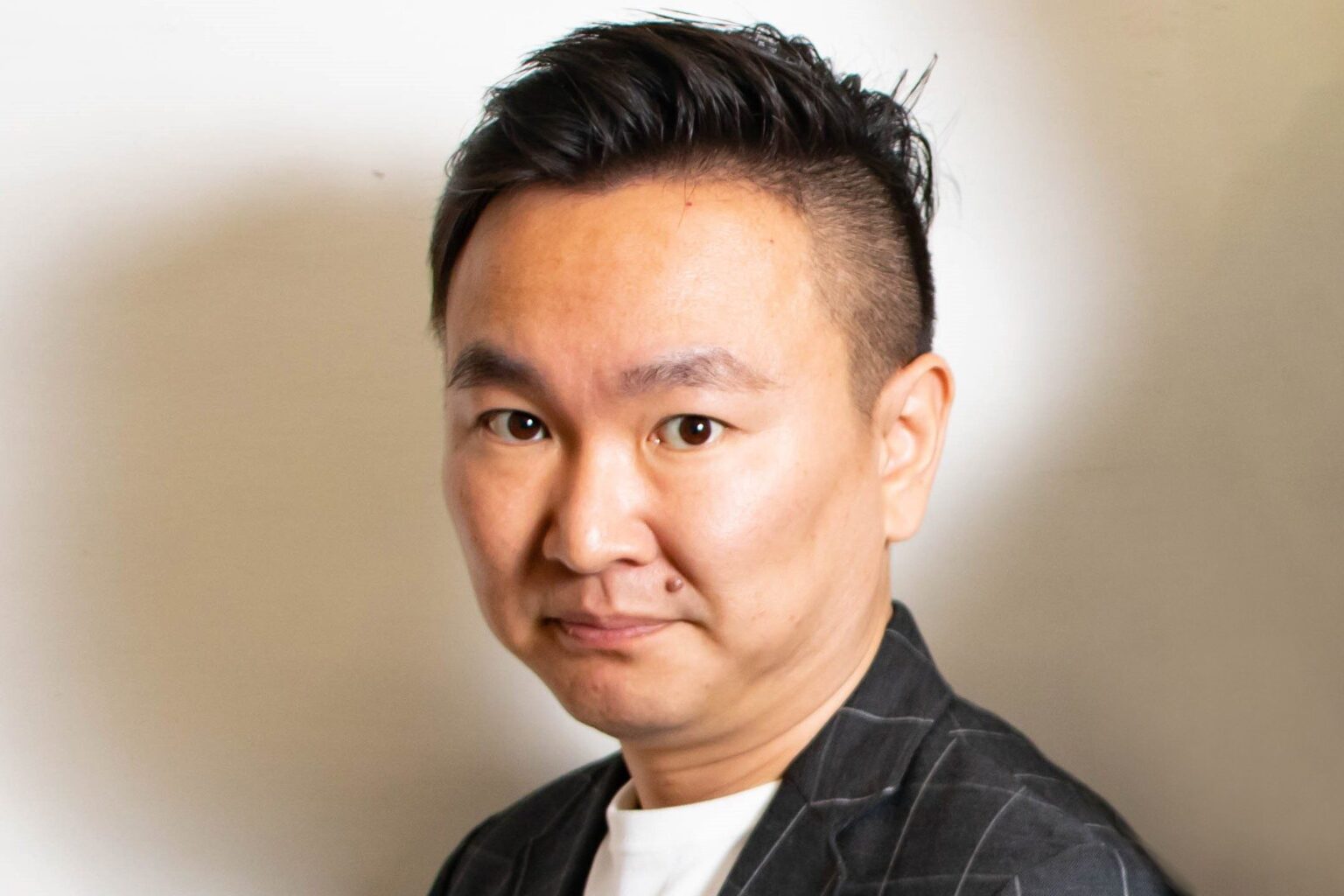 【かまいたち 山内健司 髪型】【40代 ベリーショート】【徹底解説】 - メンズ髪型大全